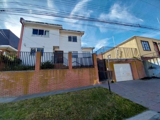 Casa en Venta en Punta Arenas, Vendo casa 5d 2b, 375 m2, sector cerro ...