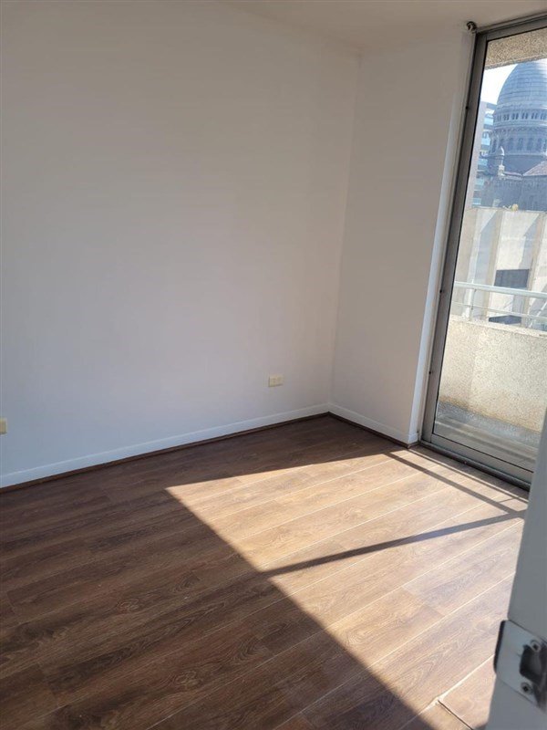 Departamento en Arriendo en Santiago, Serrano 611
