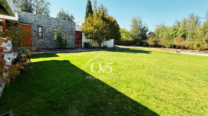 Casa en Venta en Colina, Linda casa en club golf, mejor ubicación (164590)