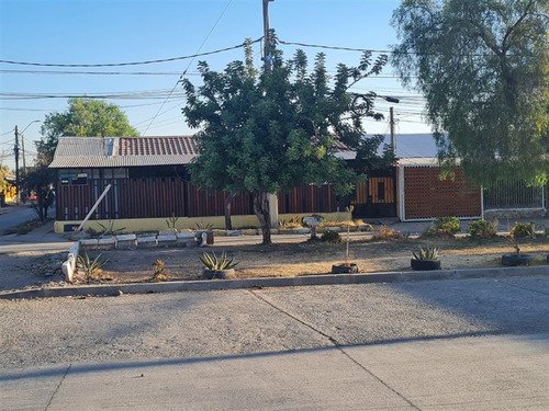 Casa en Venta en Lo Espejo, Casa esquina en venta de 8 dorm. En lo espejo