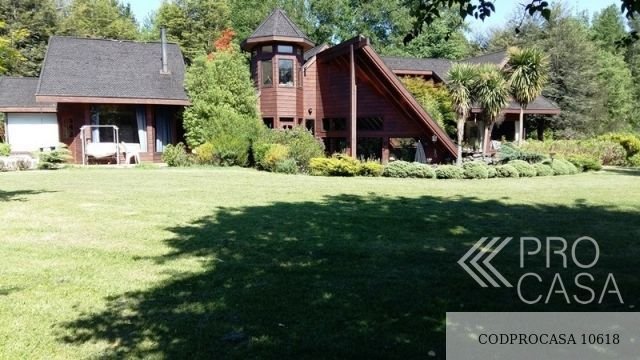 Casa en Venta en Pucón, Club de Campo los Riscos.- - -Club de Campo los ...